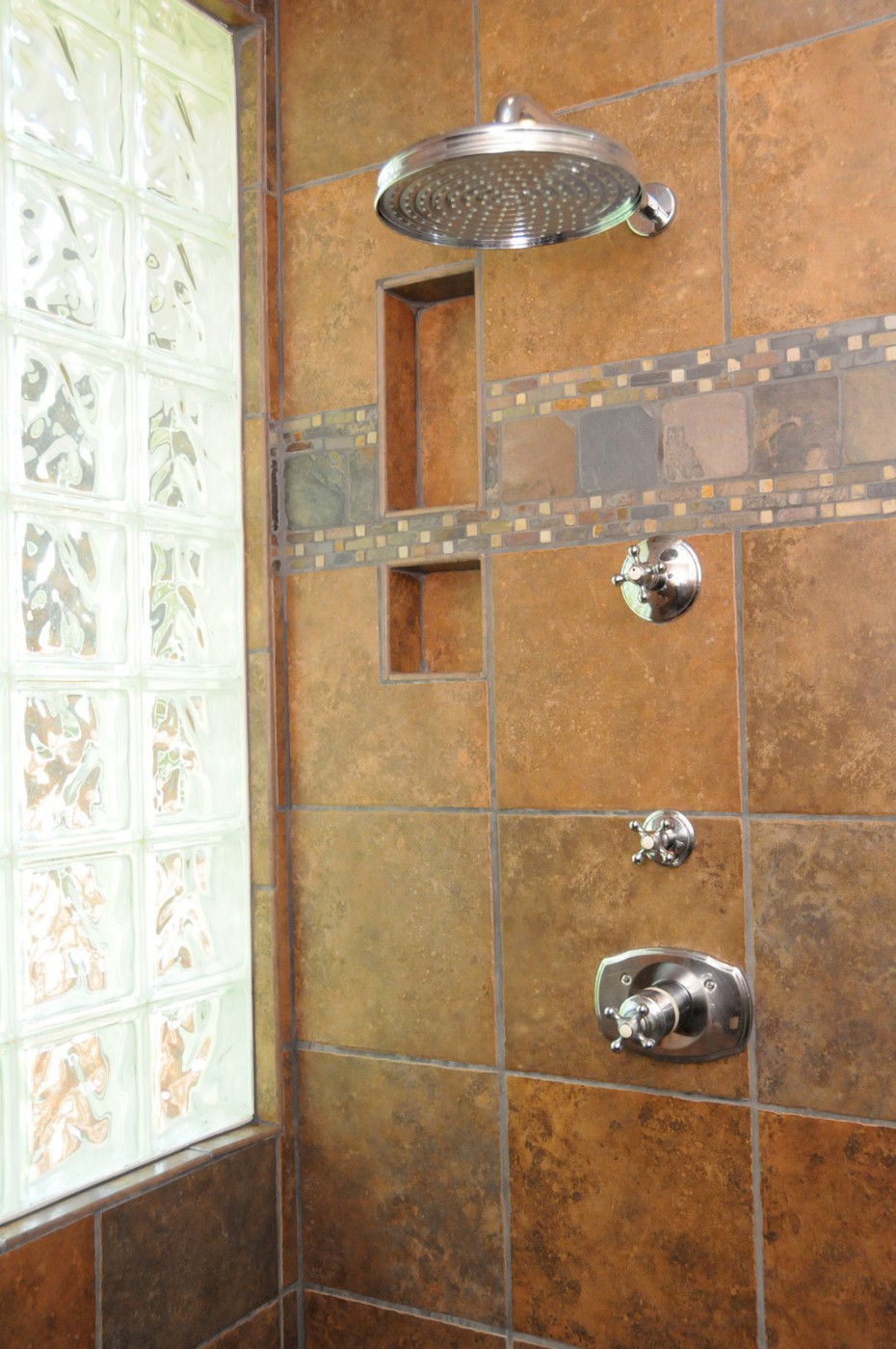 Sun-drenched Bath - The Hands of Sean Perry